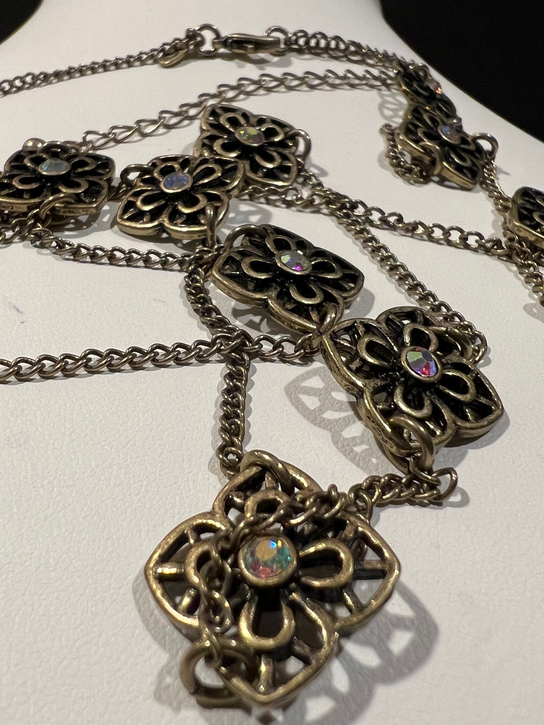 Premier Designs PD Necklace Flower Links Rhinestone Center Whimsical ...