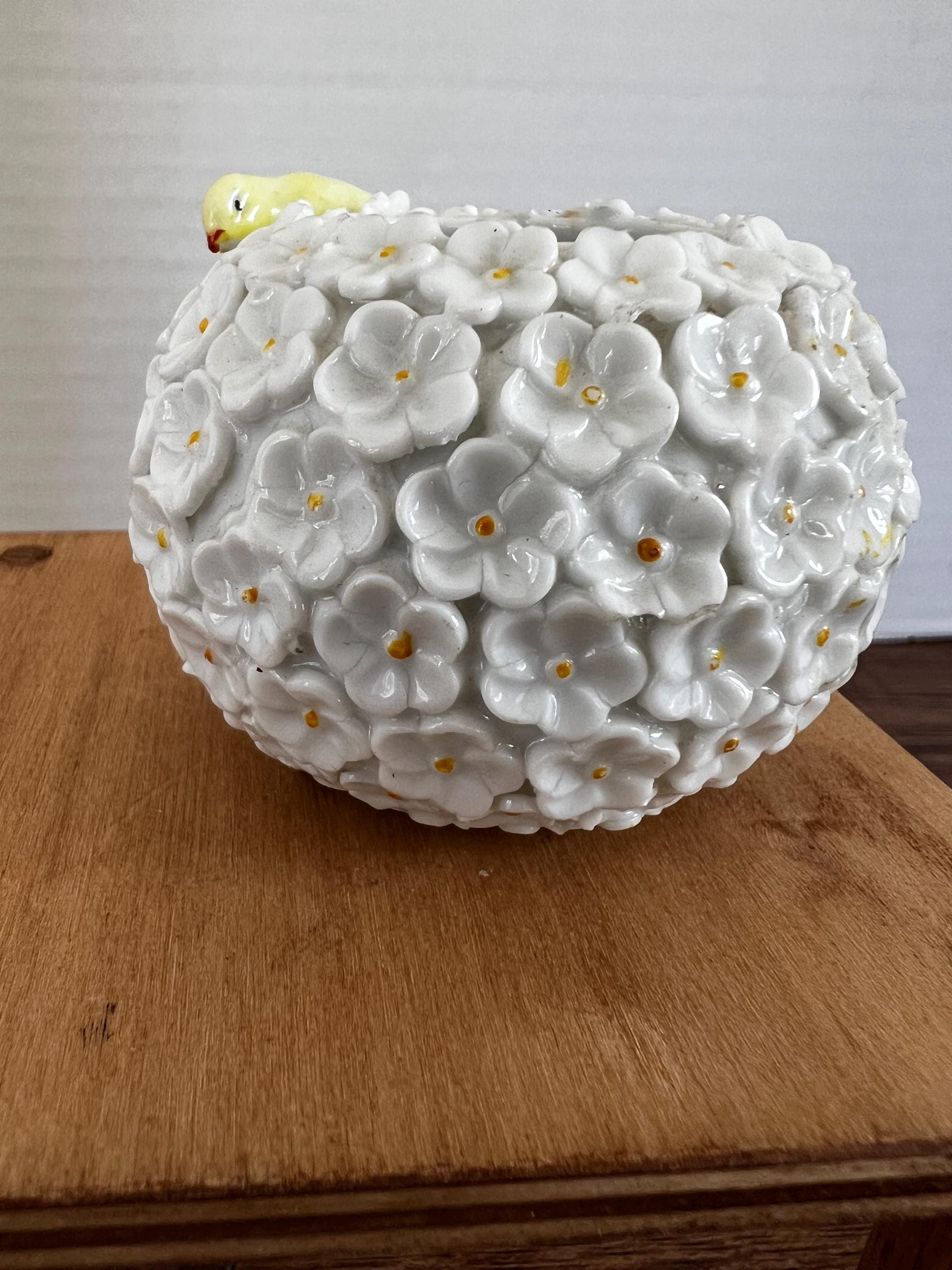 RARE 19th C British Anchor Pottery Schneeballen Yellow Bird Rose Bowl ...