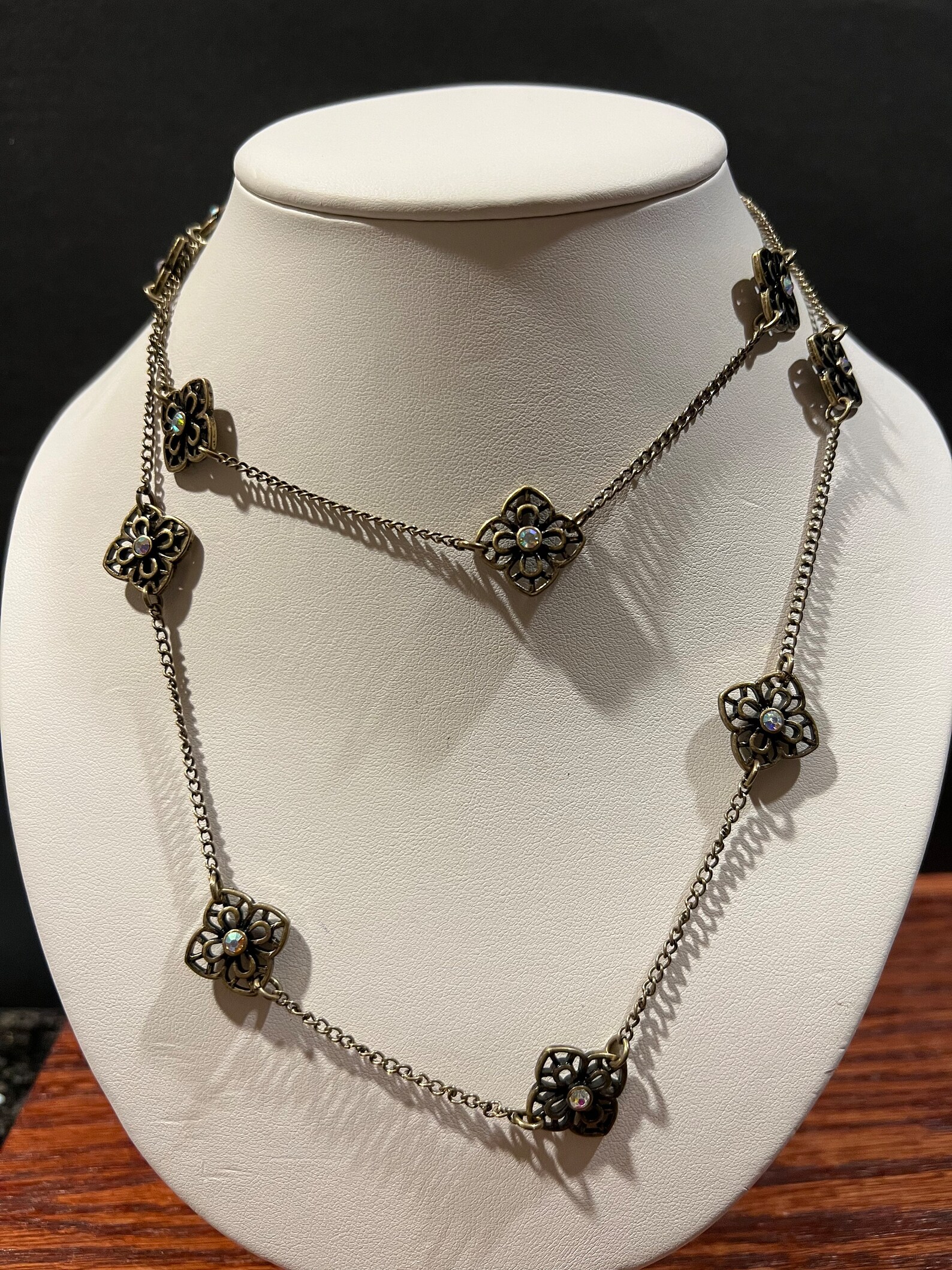 Premier Designs PD Necklace Flower Links Rhinestone Center Whimsical ...