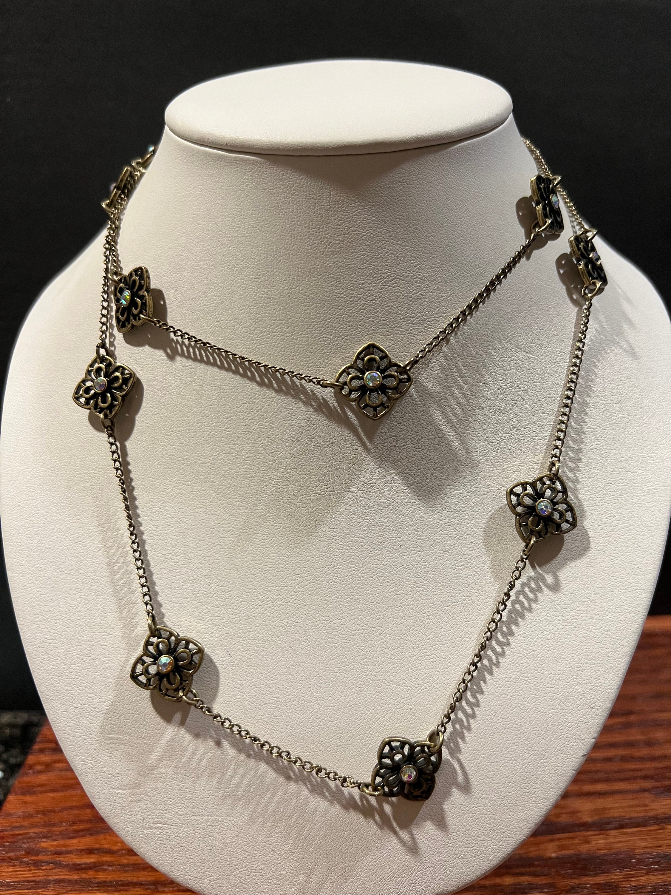 Premier Designs PD Necklace Flower Links Rhinestone Center Whimsical ...