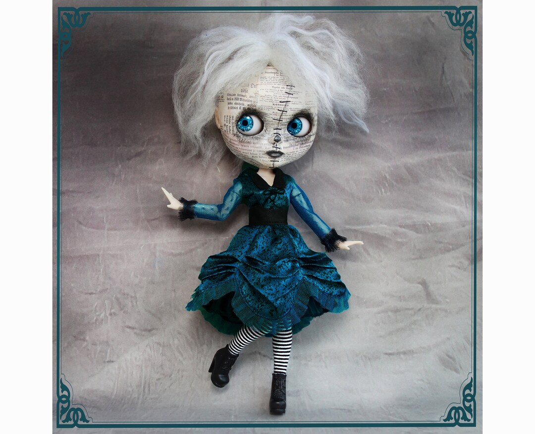 2 Pc Blythe Obitsu Pullip Gothic Burlesque Black and Teal Petrol Blue ...