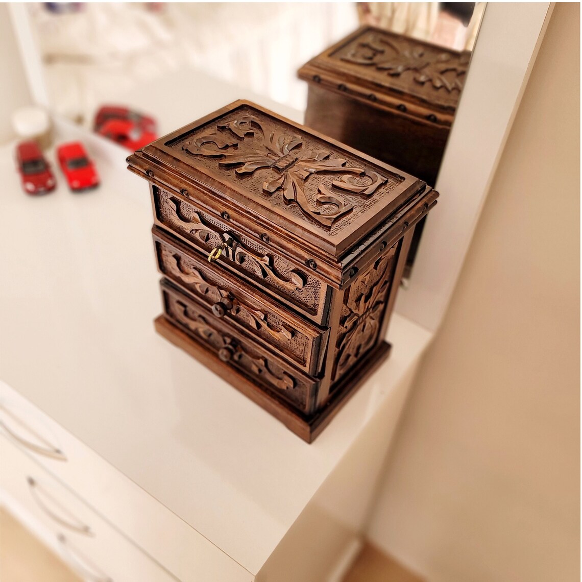 Walnut Carved Wooden Jewelry Box Locking Jewelry Box With - Etsy
