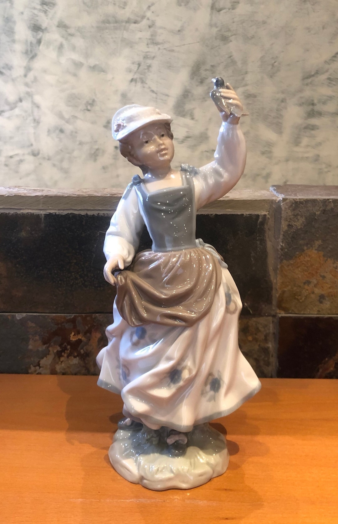 4758 GIRL W/SPARROW LLADRÓ - Etsy