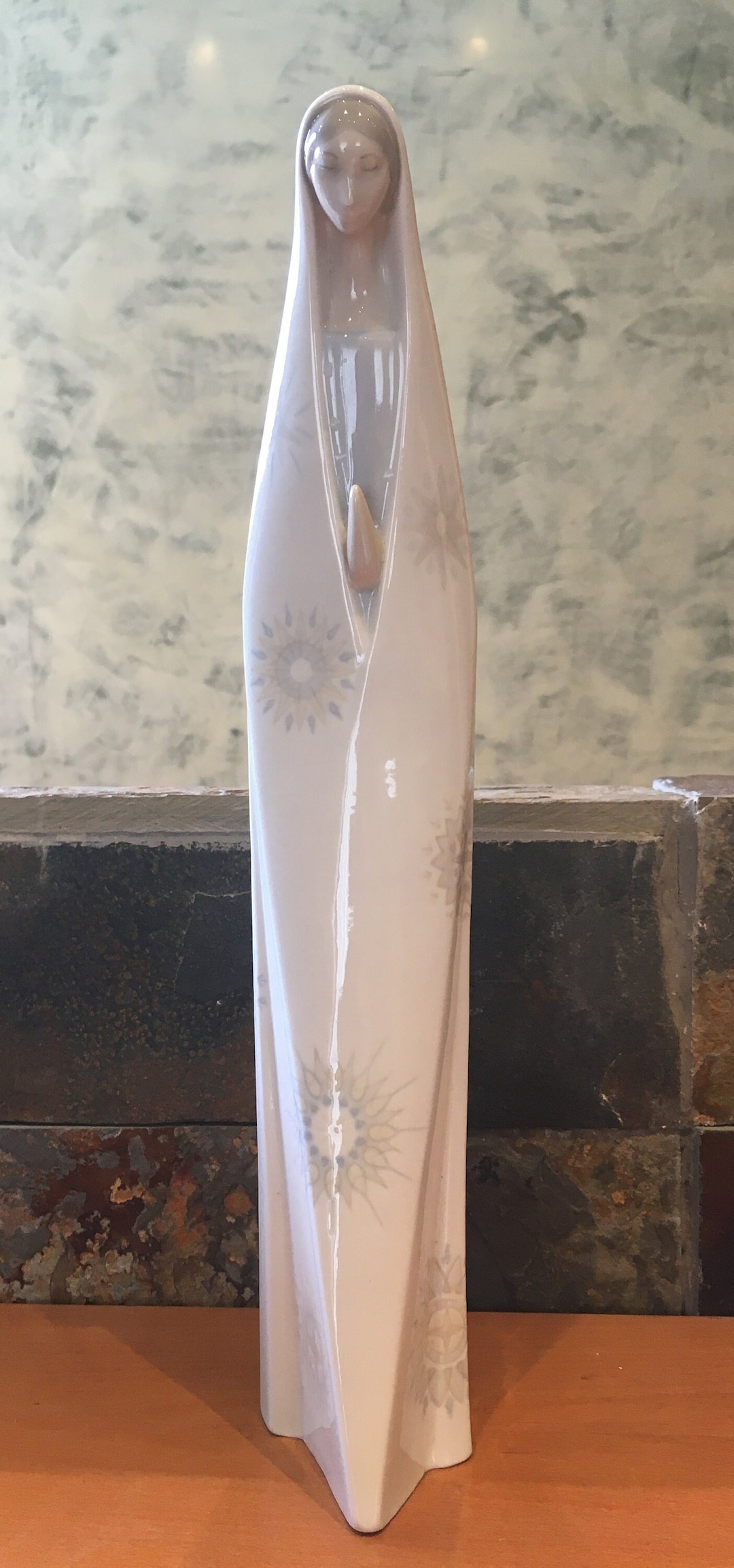 4586 MADONNA LLADRÓ - Etsy