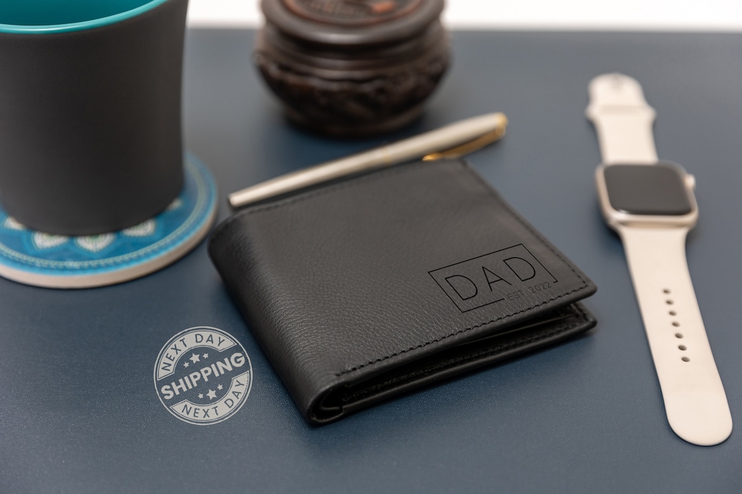 Personalized Leather Wallet, Dad Est 2024 Wallet, Gift for Daddy, Daddy ...