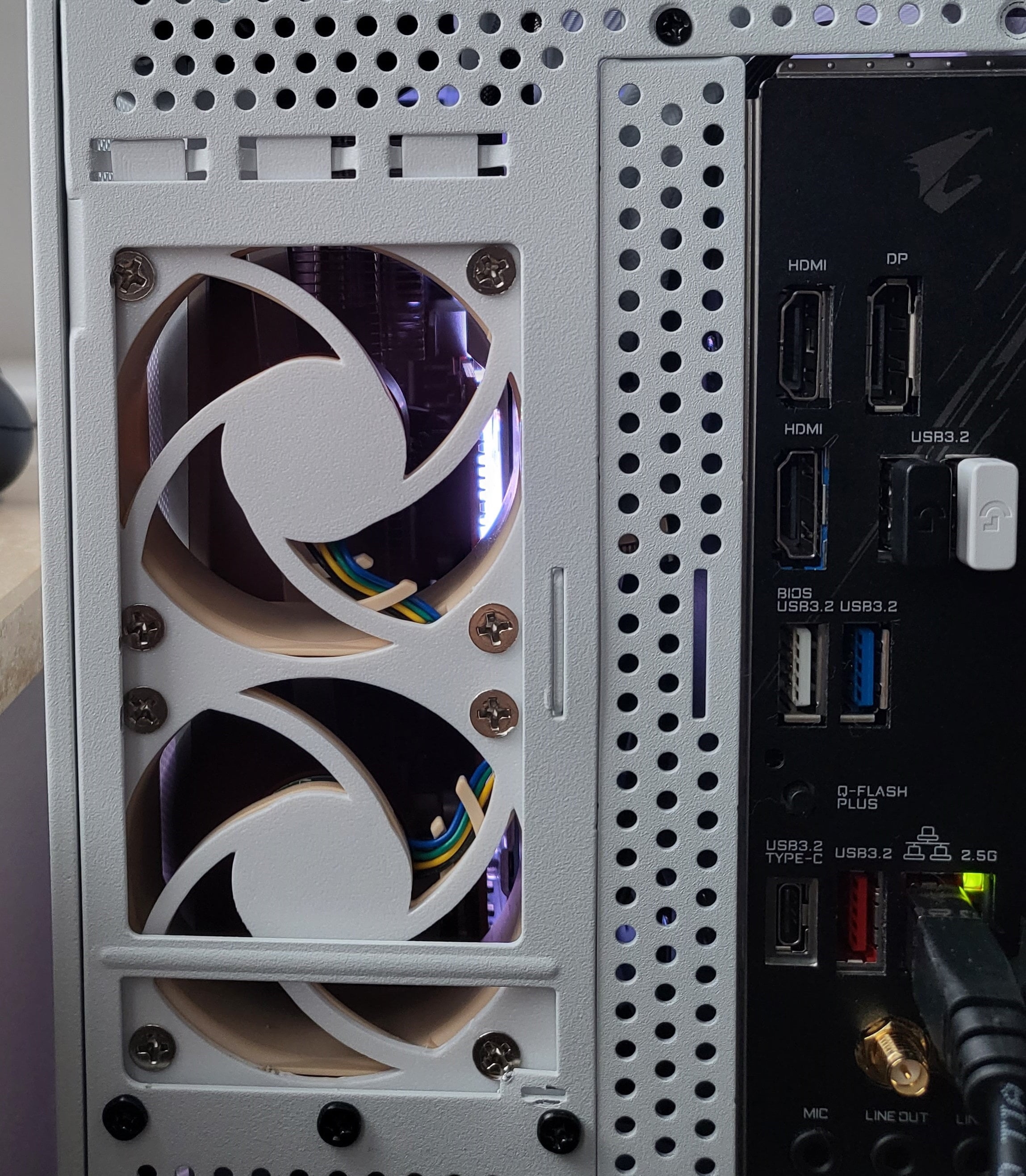 SSUPD Meshlicious Pcie Fan Bracket for 2x 60 Mm Fans - Etsy UK