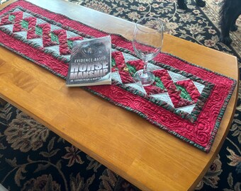 Handmade Quilted CHRISTMAS Table Runner / Table Topper / Winter Table ...