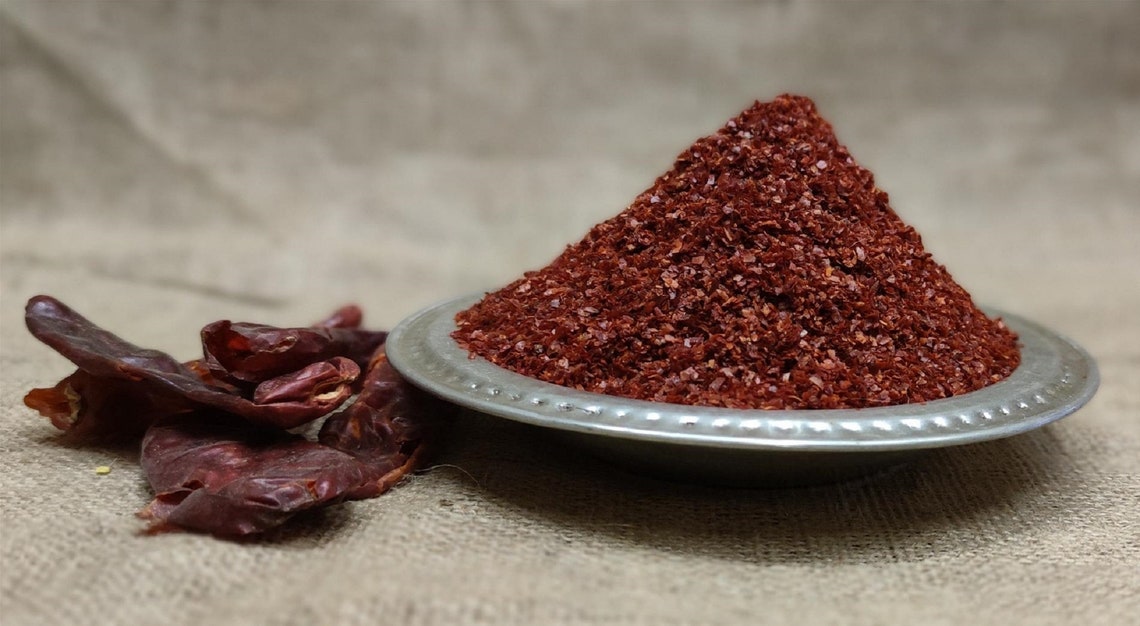 100% TURKISH ORGANIC Dried Aleppo Pepper Chilli Flakes, Crushed Chili ...