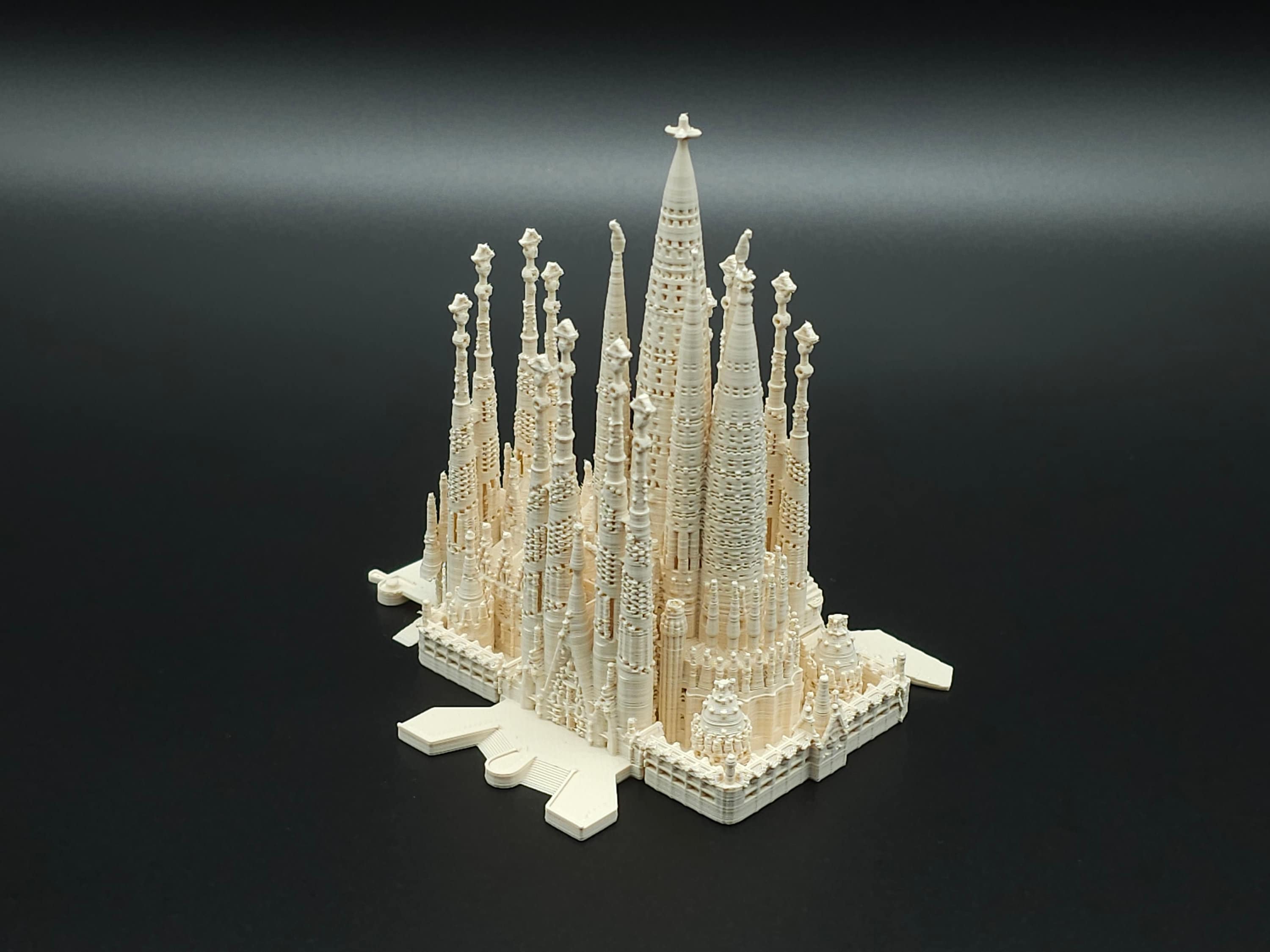 Sagrada Familia Model Iconic Barcelona Landmark Artistic Decor Piece 3D ...