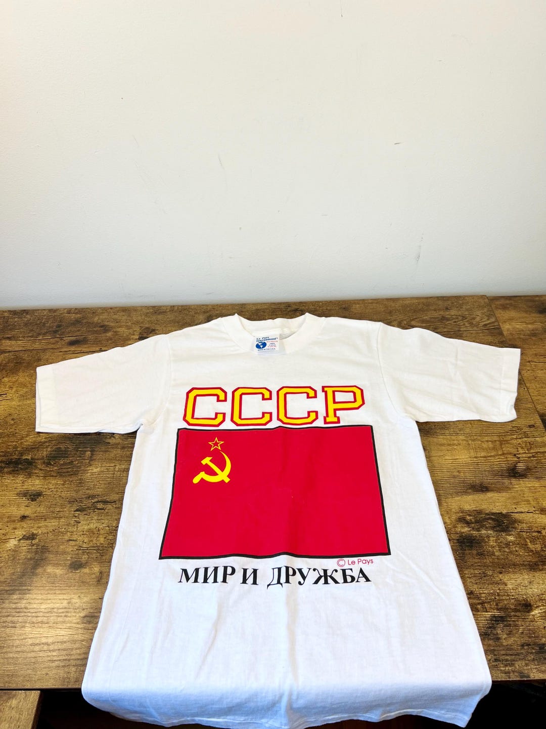 Vintage 1990's Le Pays International cccp Russian Flag T-shirt Size S ...