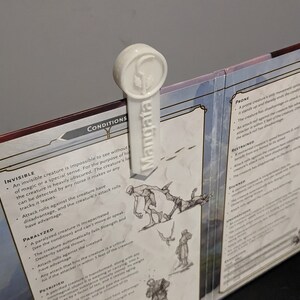 D&D DM Screen Custom Initiative Tracker Dungeons and Dragons - Etsy
