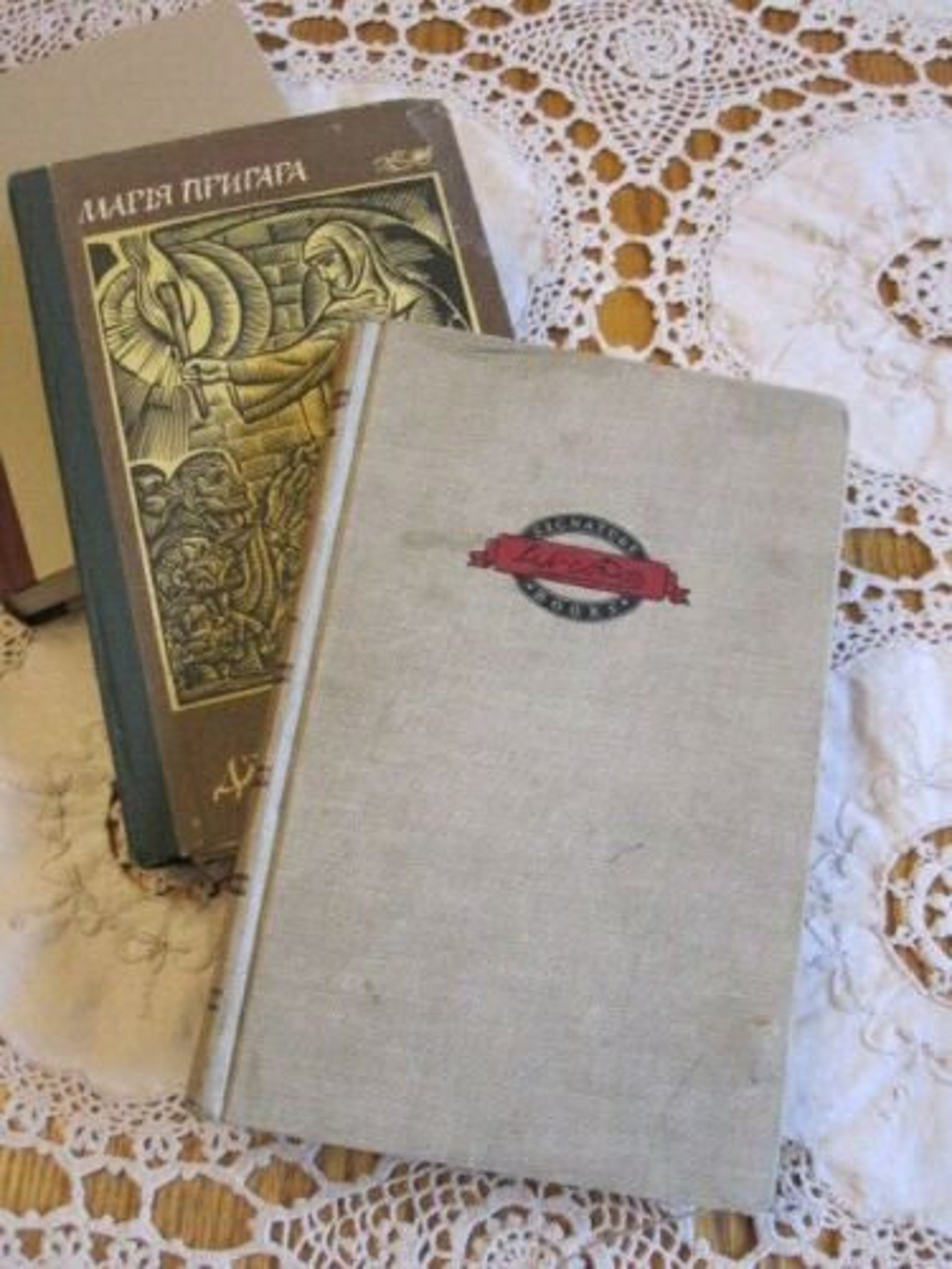 VINTAGE FARMHOUSE BOOKS Lot of 6 Cottage Romance Inspired Collection ...