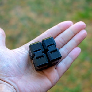 Fidget Cube - Infinity Cube - TIK TOK Infinity Cube- Sensory Toy ...