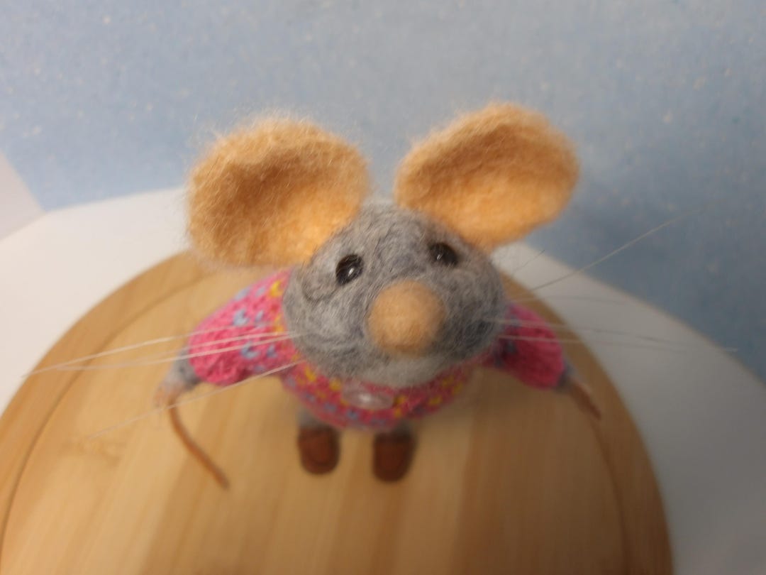 Mouse in Pink Sweater, Needle Felted Girl Mouse, Collectible Mouse ...