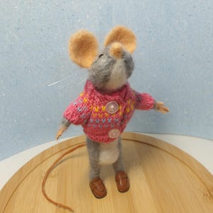 Mouse in Pink Sweater, Needle Felted Girl Mouse, Collectible Mouse ...