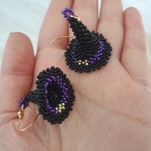 3D Beaded Witch Hat Earrings: Spooky Halloween Dangle Jewelry - Etsy