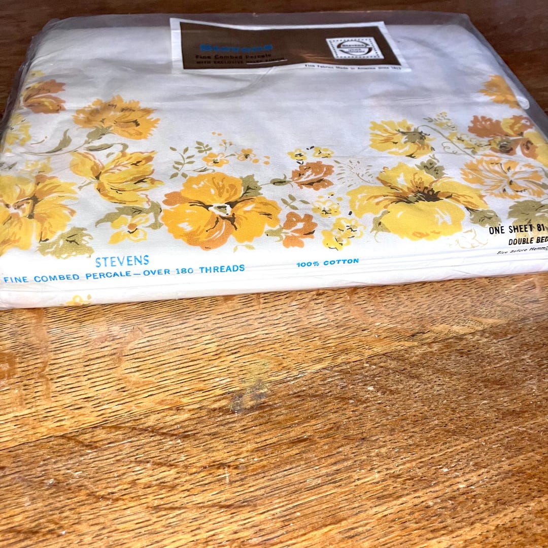 Vintage Stevens White With Floral Accents Percale Cotton Double Top ...