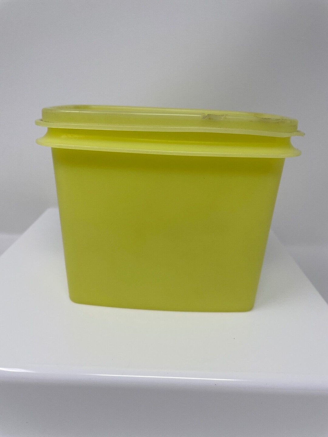 Vintage Tupperware Container Yellow 1243-2 Lid 1244-2 - Etsy