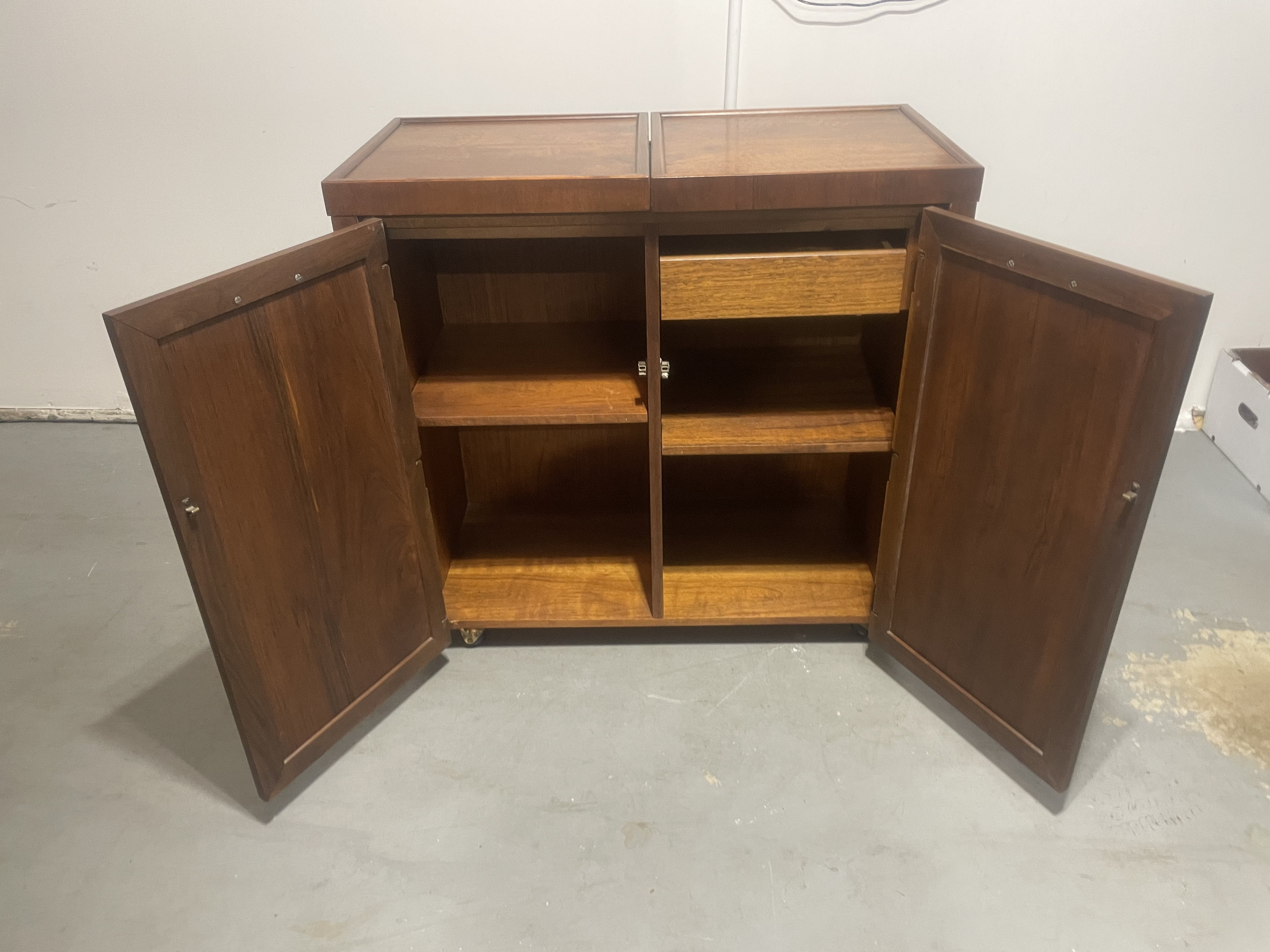 Mid-century Modern MCM Rosewood Bar Serving Cart Jack Cartwright ...