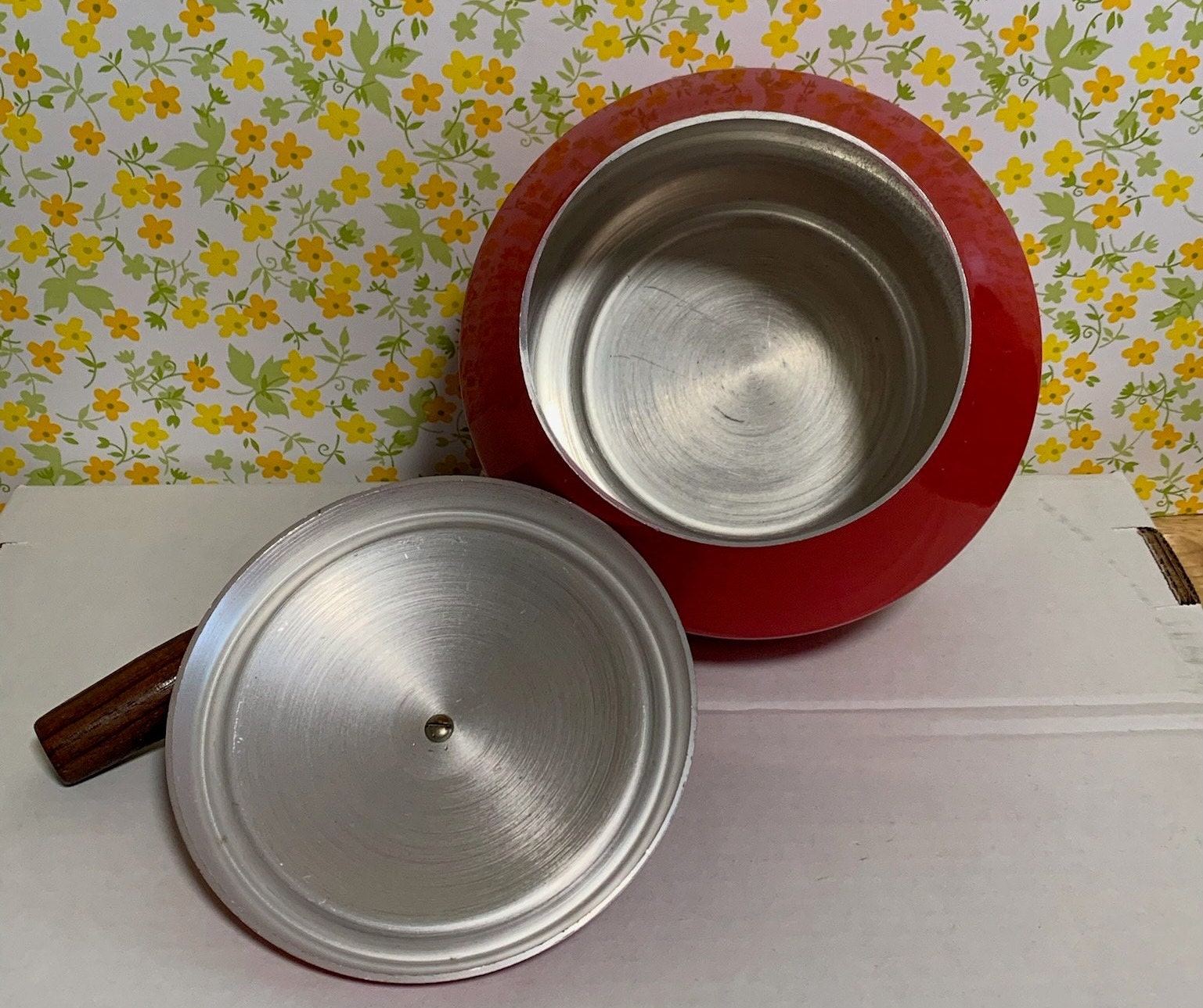 Enamel Fondue Pot Red With White Flowers - Etsy