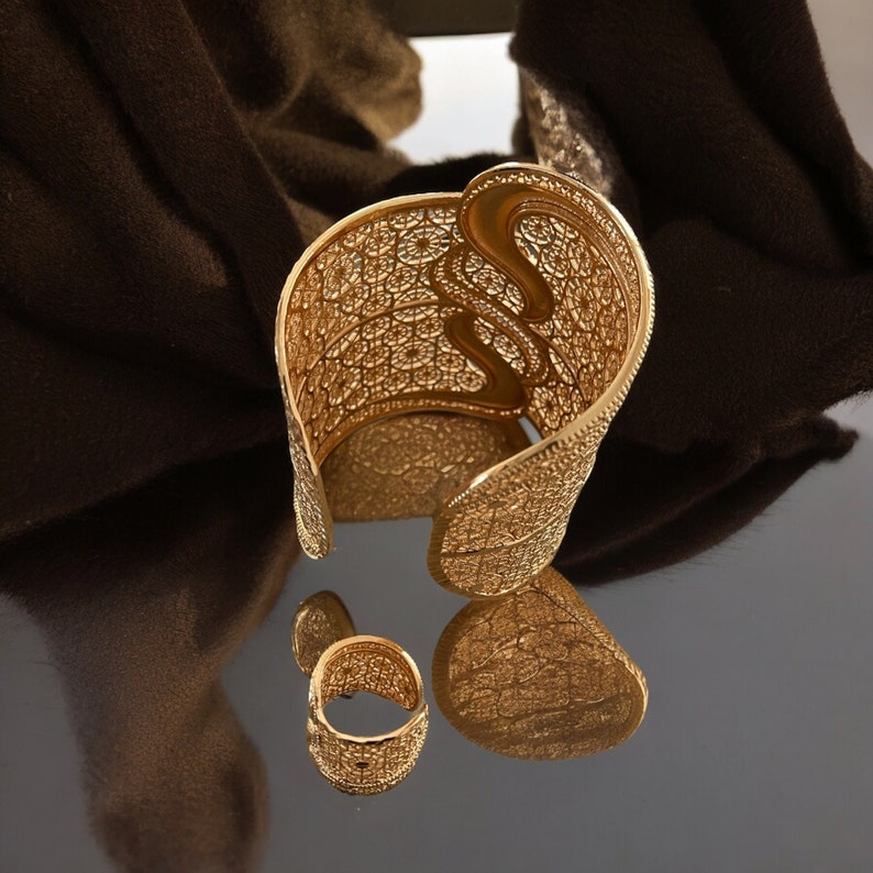 Turmussaya Pleated Gold Bracelet and Ring - Etsy