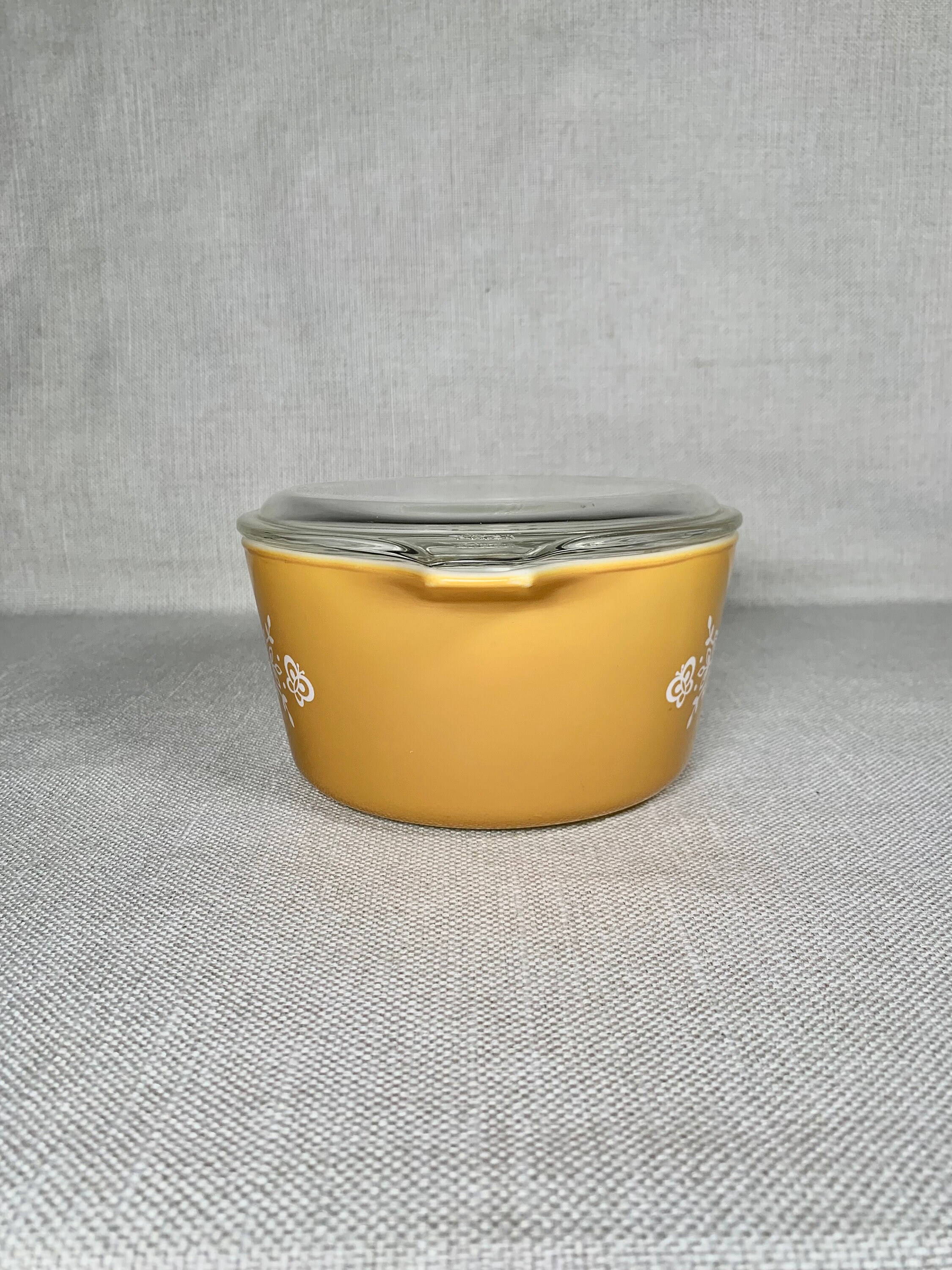 Vintage 1qt. Butterfly Gold Pyrex Covered Casserole. - Etsy