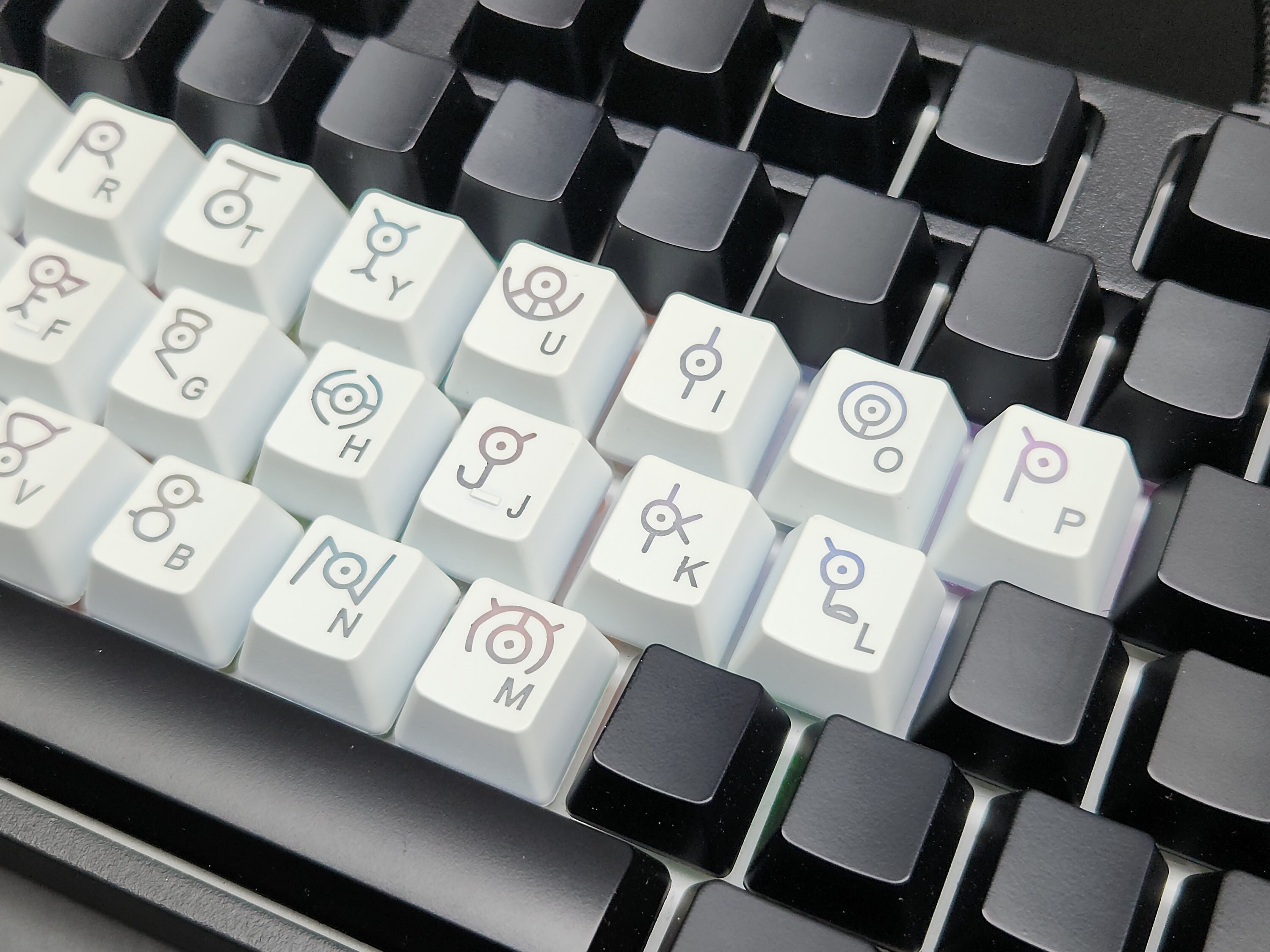 Pokemon Unown OFF WHITE Backlit Keycap Set (A to Z / 26 Keycaps ...