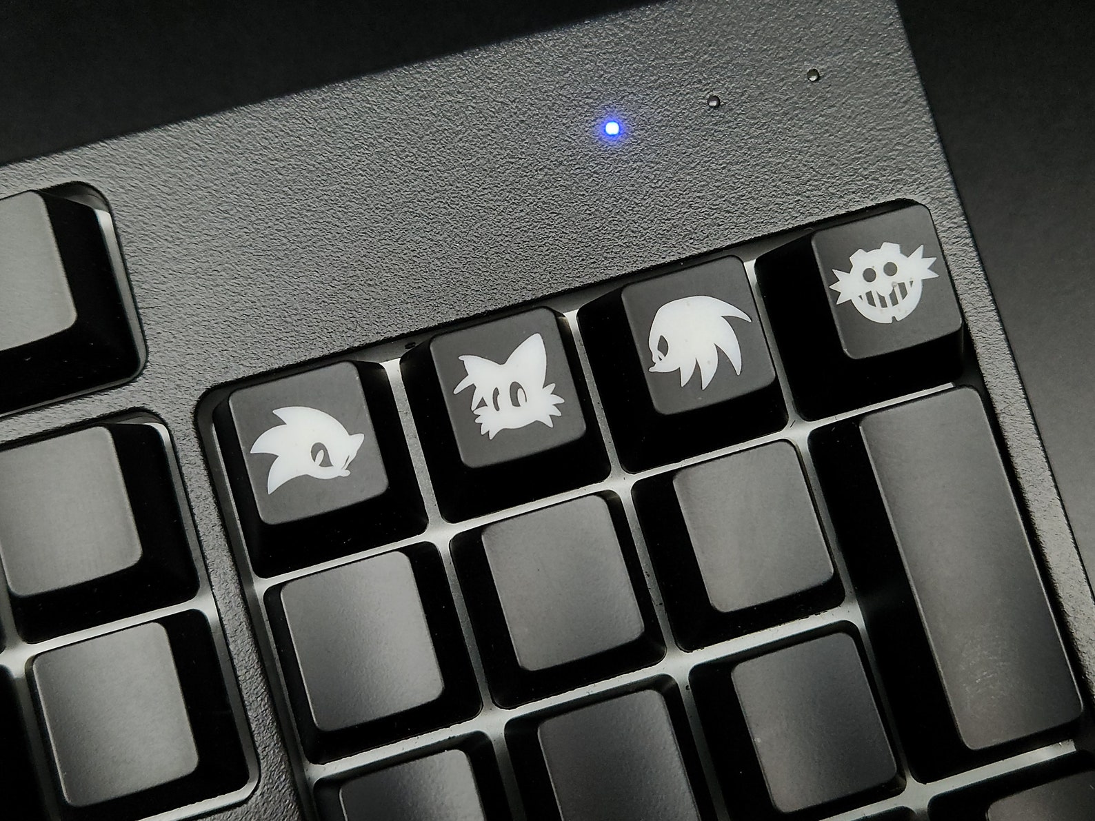 Sonic the Hedgehog Characters Backlit Keycap Pack | Mechanical Keyboard ...