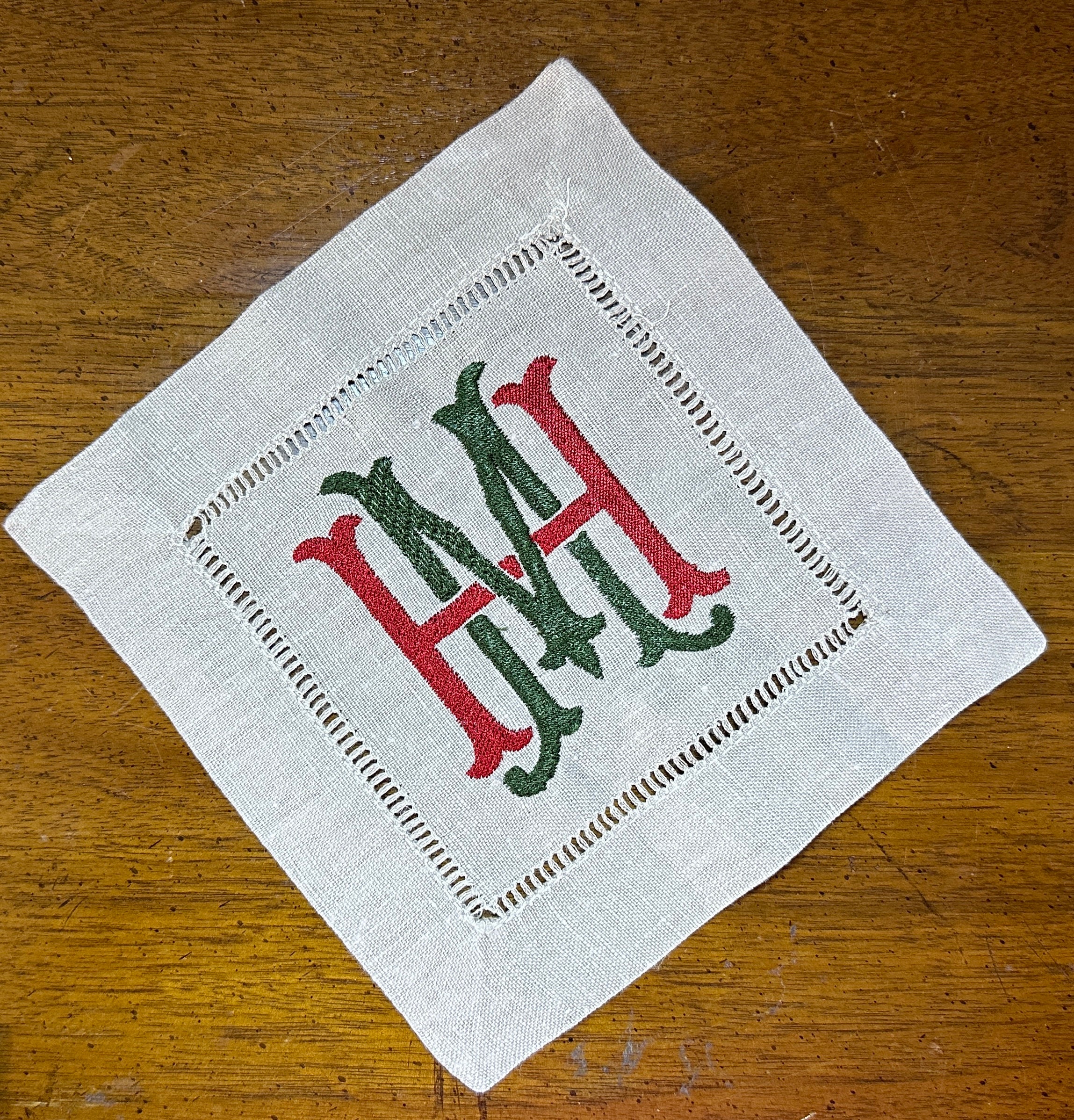 Interlocking Initial Cocktail Napkins | Wedding Gift for Couples ...