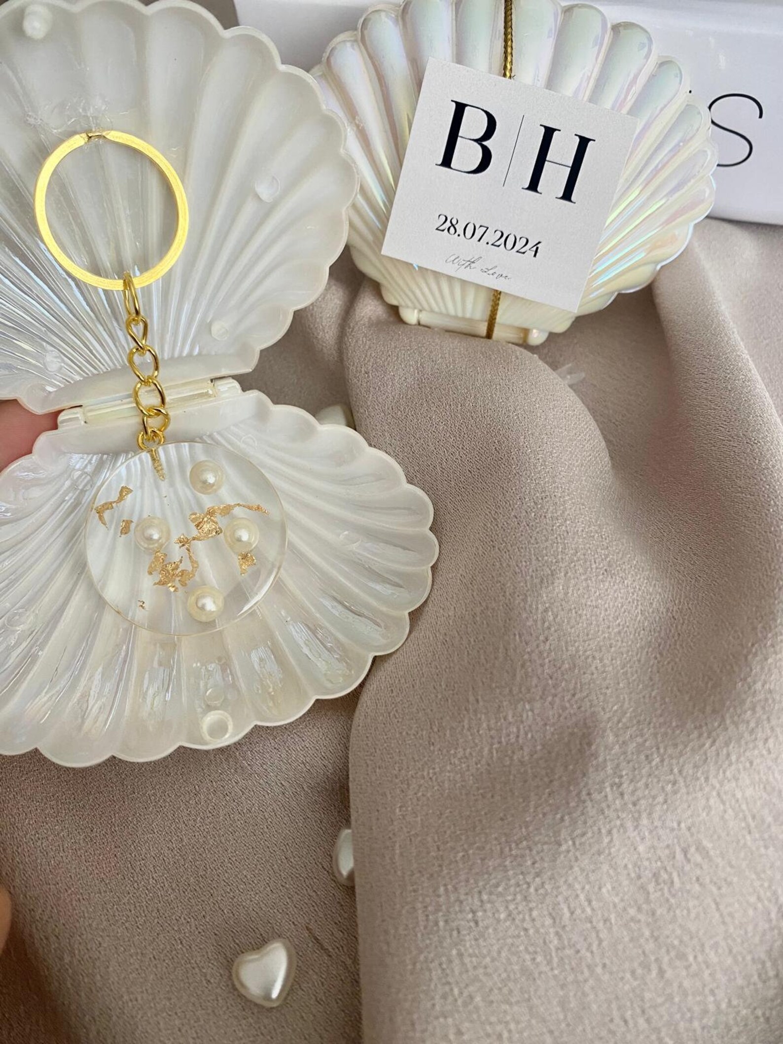 NEW! Pearl Keychain, Personalized Wedding Gift, Gift for Your Guests ...