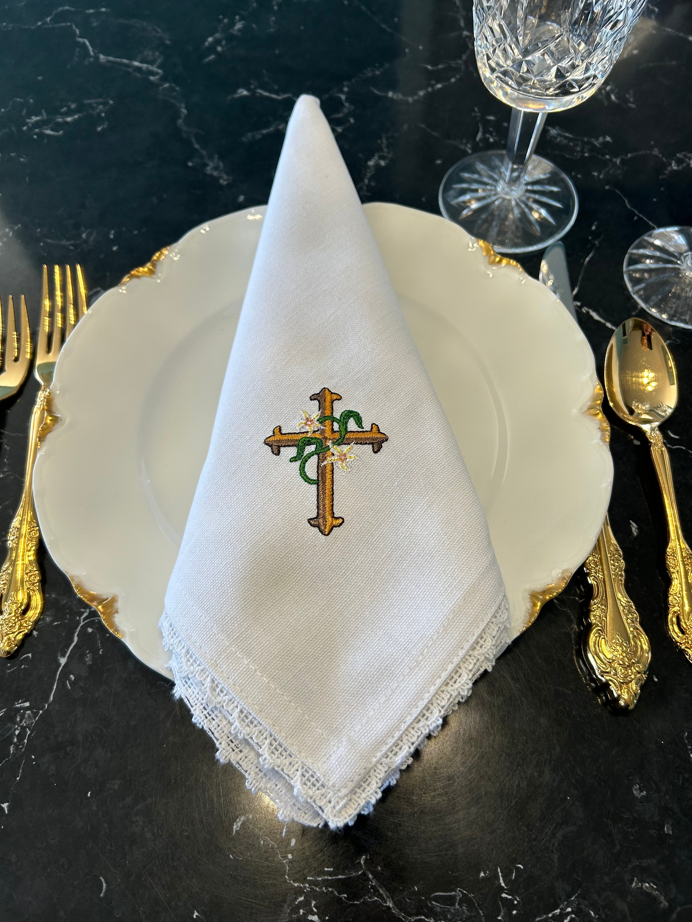Embroidered Cross Dinner Napkins/baptism Napkin/ Easter Napkins/first ...