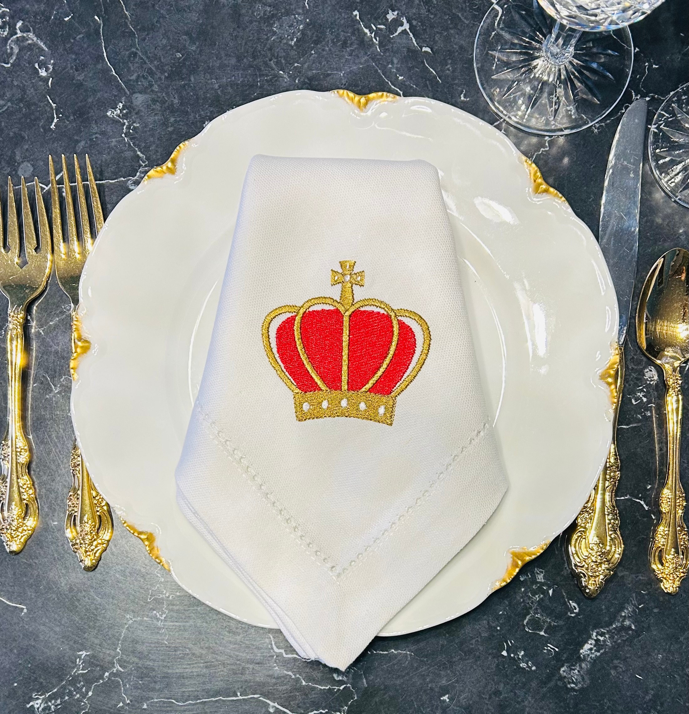 Embroidered Crown Dinner Napkins/crown Dinner Napkin/mothers Day Gifts ...
