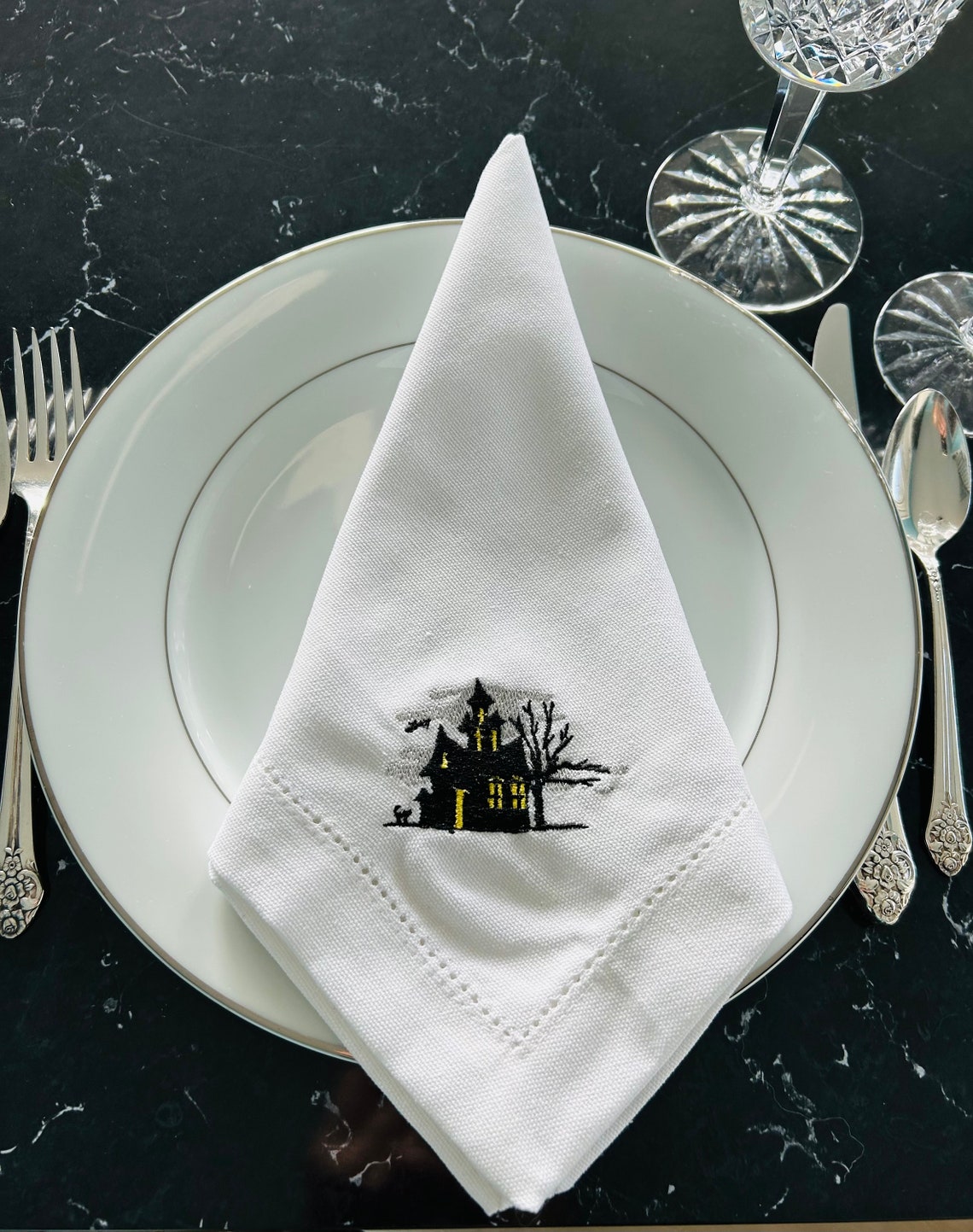 Embroidered Halloween Dinner Napkin/haunted House/halloween Napkins ...