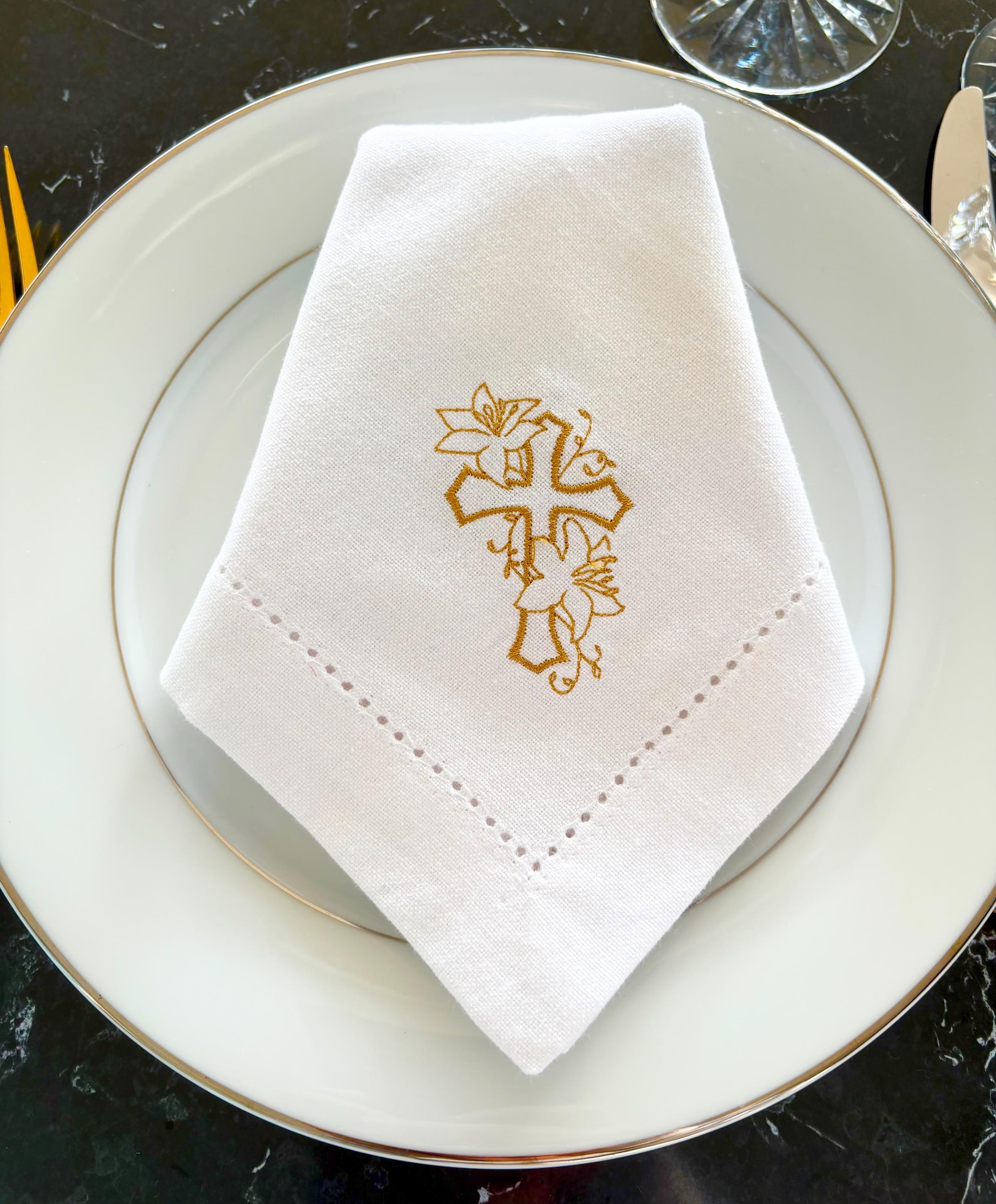 Embroidered Cross Cotton Napkin: Religious Dinner Decor - Etsy