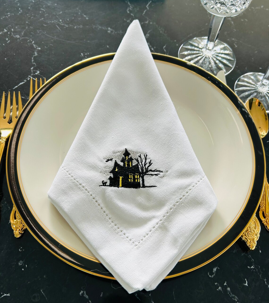 Embroidered Halloween Dinner Napkin/haunted House/halloween Napkins ...