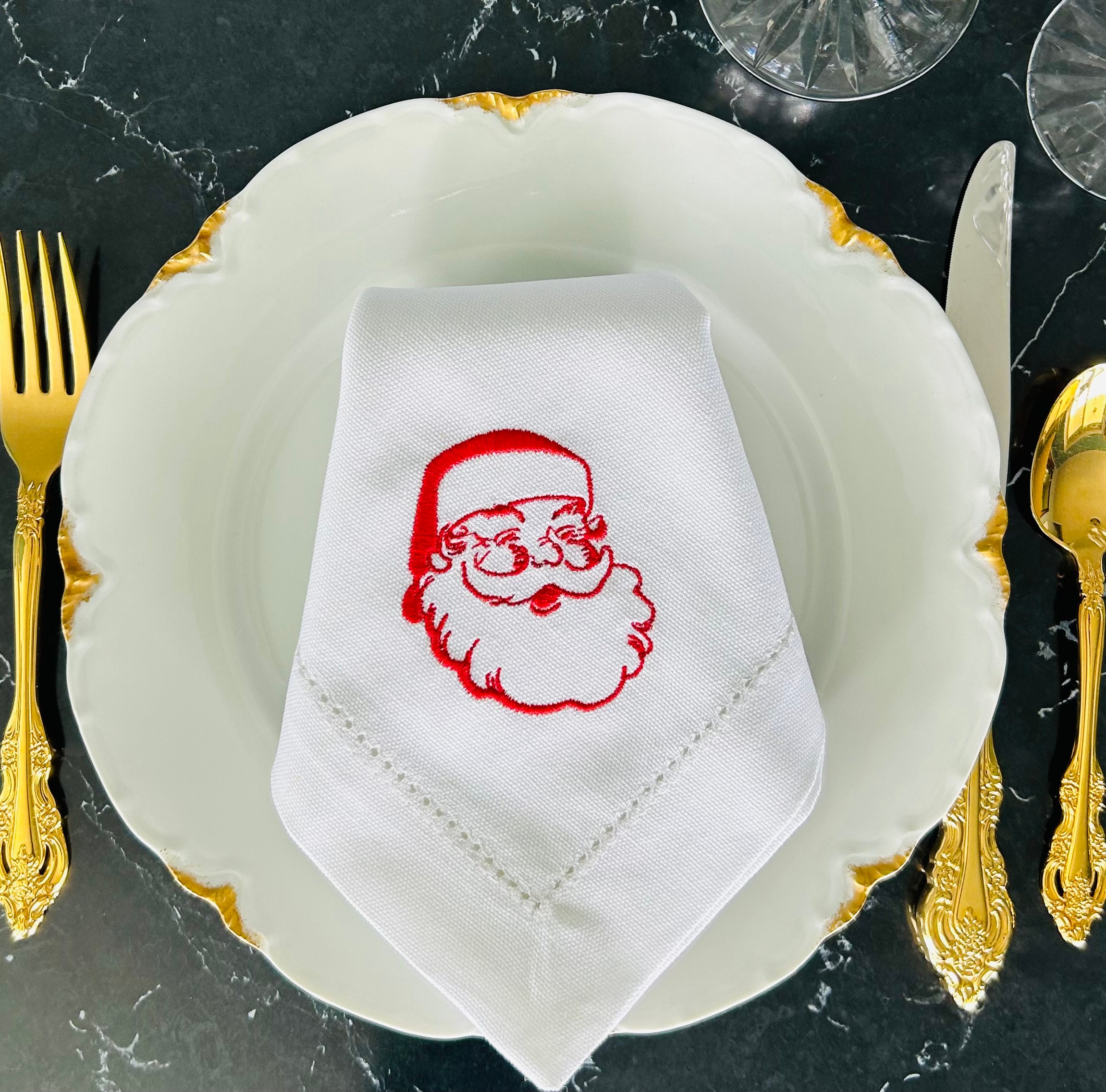 Santa Embroidered Dinner Napkin/christmas Linen - Etsy