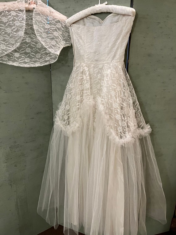 1950 Net gown with lace and a lace Bolero jacket, bri… - Gem