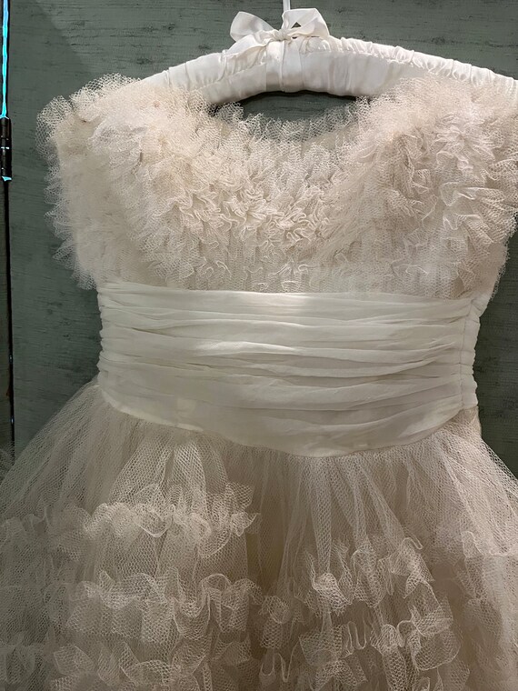 1950 Net Prom dress or wedding, ballerina length, str… - Gem