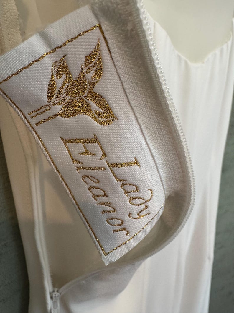 70’s Lady Eleanor Label, Wedding Gown, Hourglass Silhouette - Etsy