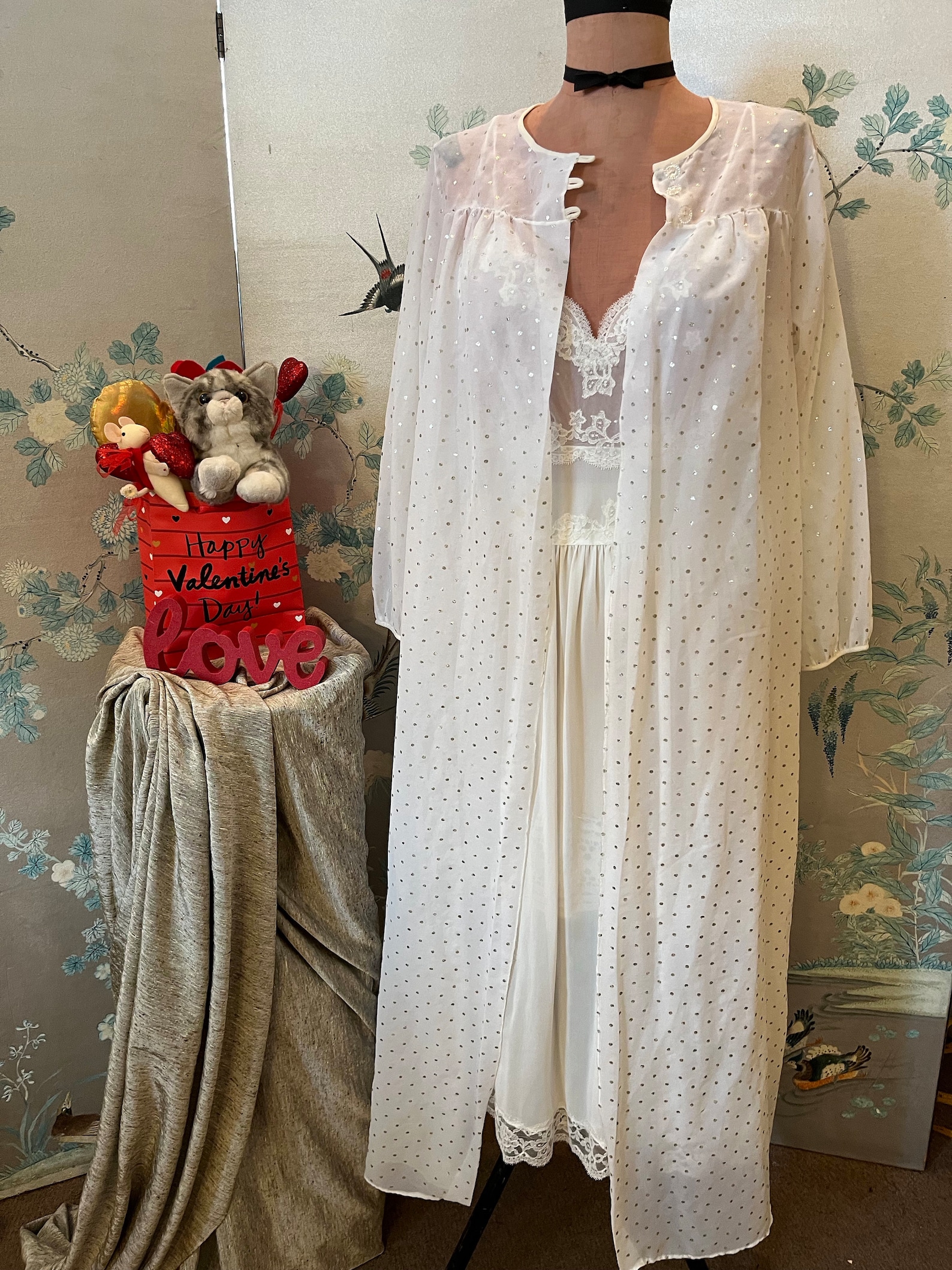 1960 Vintage, Peignoir Set, White and Silver Nylon - Etsy