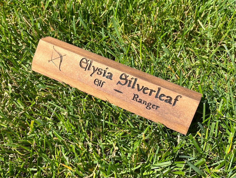 Nameplate for Dnd Characters - Etsy