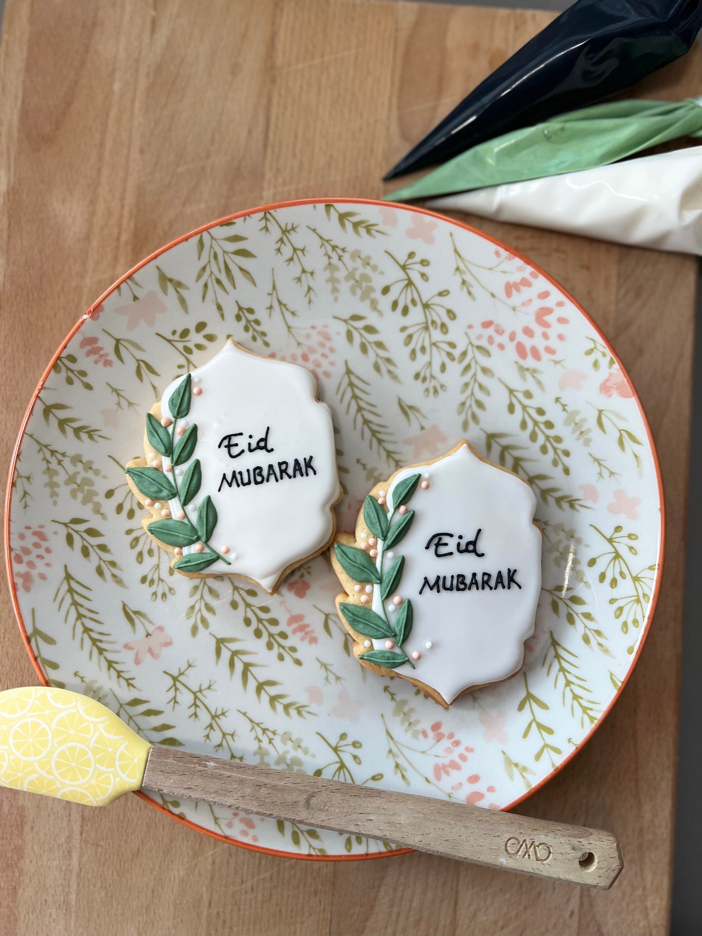 Eid Mubarak Sugar Cookies With Royal Icing. Personalized Eid Gift Box ...