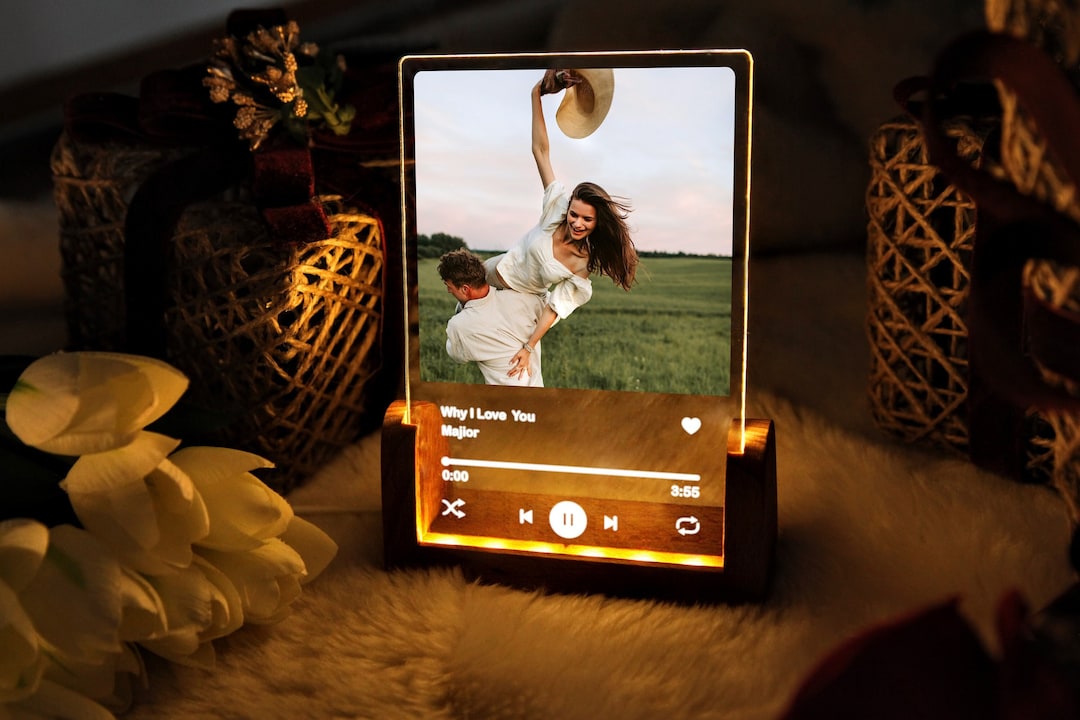 Custom Picture Song Lamp - Personalized Music Gift - Valentines Day ...