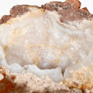 Exquisite Halved House Log Creek Colorado Geode: Revealing Druzy Quartz ...