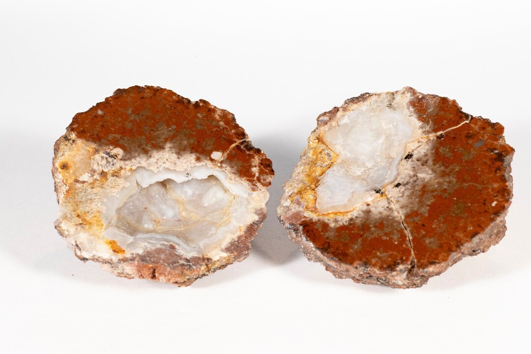 Exquisite Halved House Log Creek Colorado Geode: Revealing Druzy Quartz ...