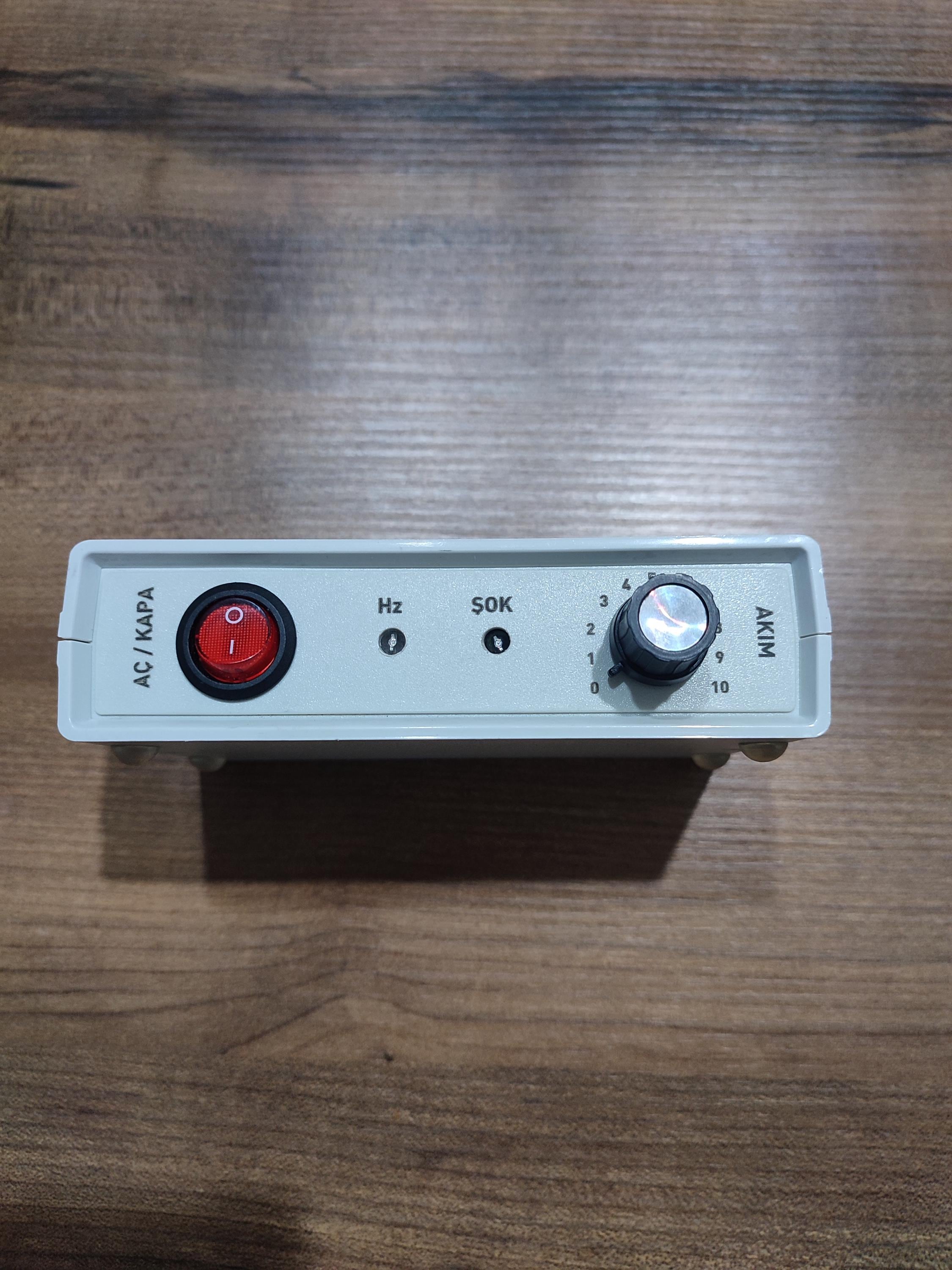 Bee Venom Collector, Circuit for Bee Venom Production the Collector Can ...