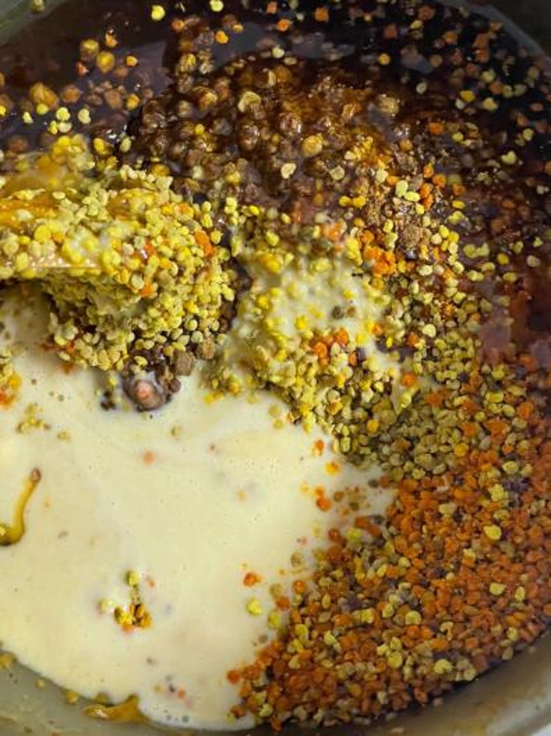 Natural Forest Honey Blend With Pollen, Royal Jelly, Bee Bread ...