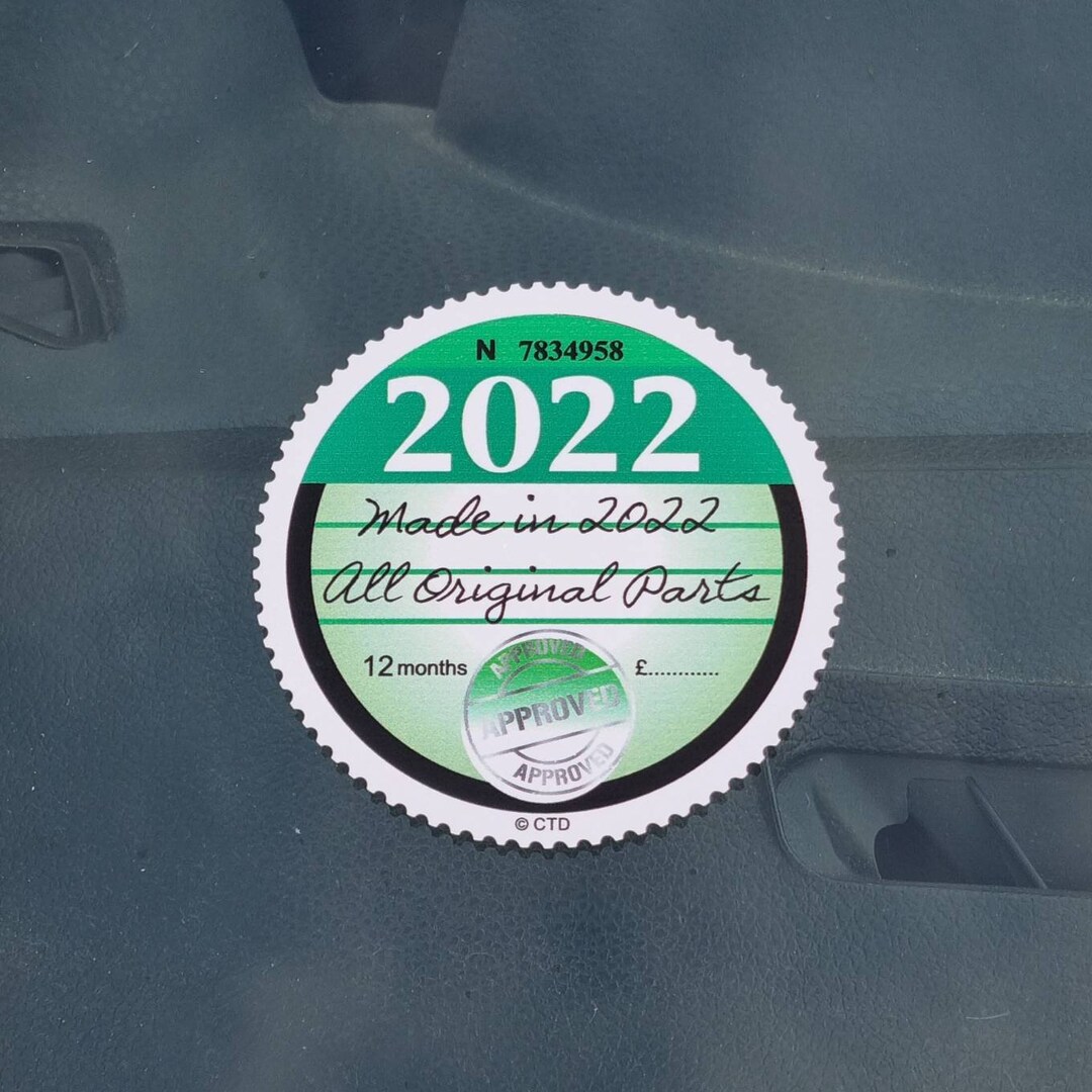 Personalised (pick a Year) Green Tax Disc Replacement Retro Vinyl ...