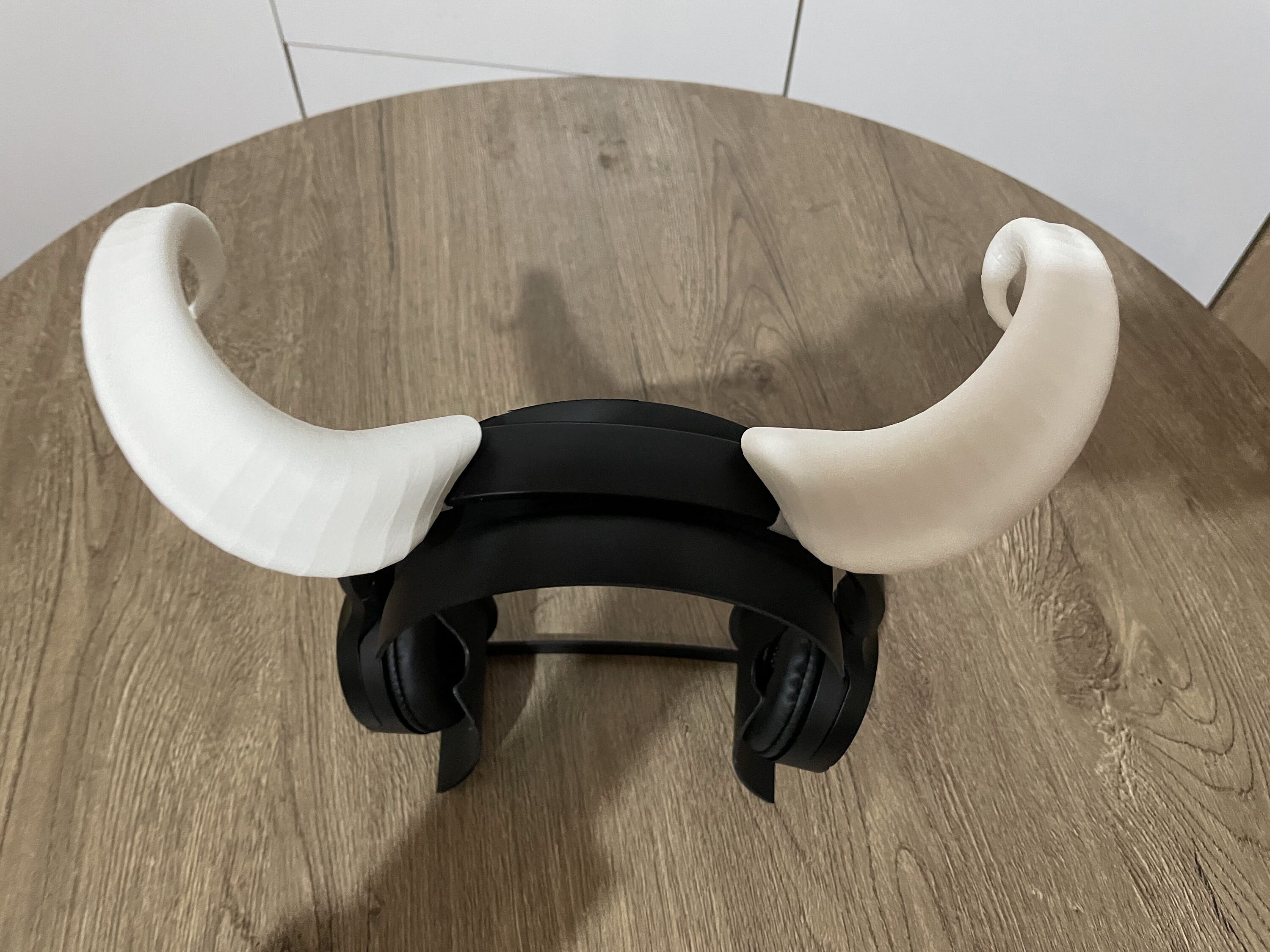 Curved Goat HORN for Headphones Demon Devil Witch Cosplay Devil Horn ...