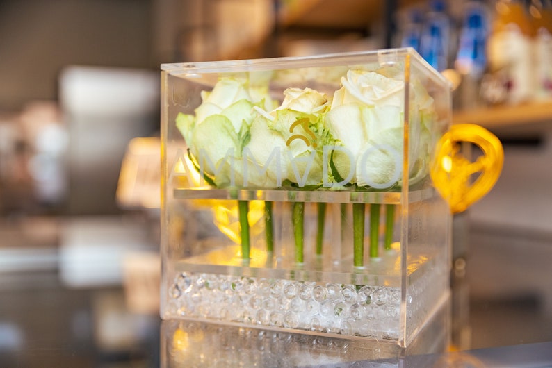 Acrylic Wedding Acriflowerbox – 9 Flowers Acrylic Box – Modern Lucite ...
